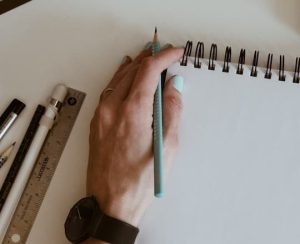 8 Left-Handed Personality Traits And Characteristics - PsyBlog